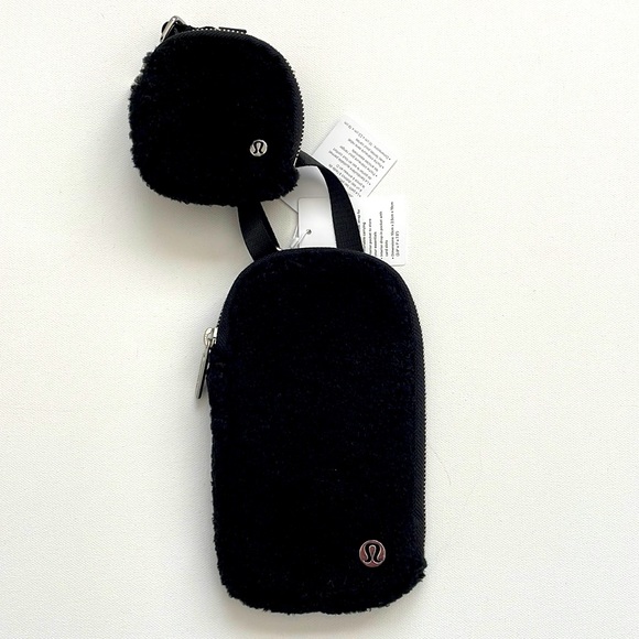 lululemon athletica | Bags | Nwt Lululemon Modular Phone Crossbody Bag ...